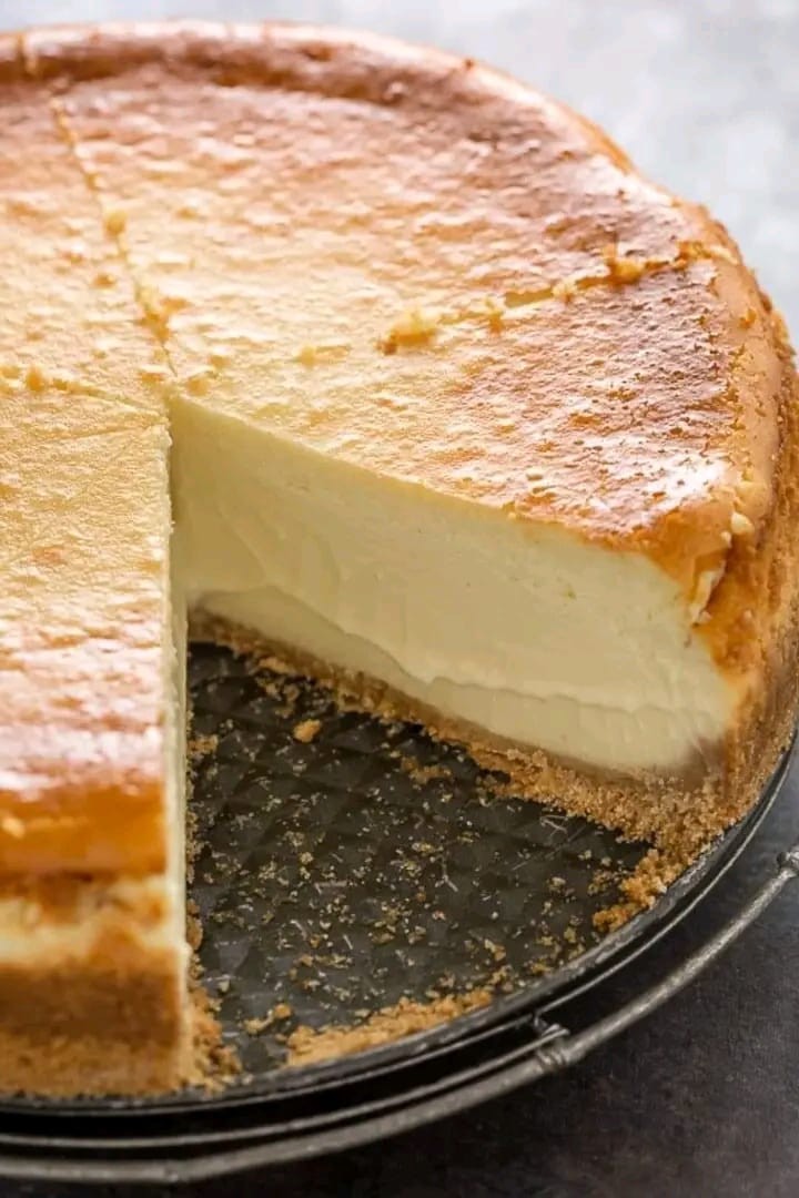 Classic New York Style Cheesecake - CYSSERO