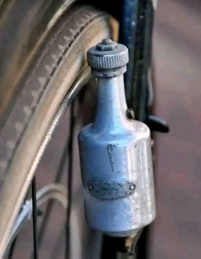The Forgotten Dynamo: A Glimpse into Bicycle Power of the Past - CYSSERO